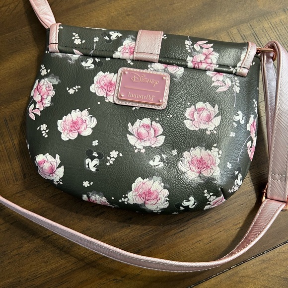 Loungefly | Bags | Disney Loungefly Minnie Mouse Crossbody Bag | Poshmark